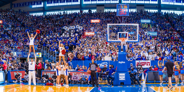 Kansas Jayhawks Basketball Gigapixel Fan Photo - Powered by Blakeway ...